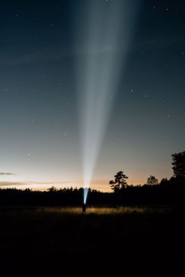 Enormous lighting power with Flooder & Thrower flashlights